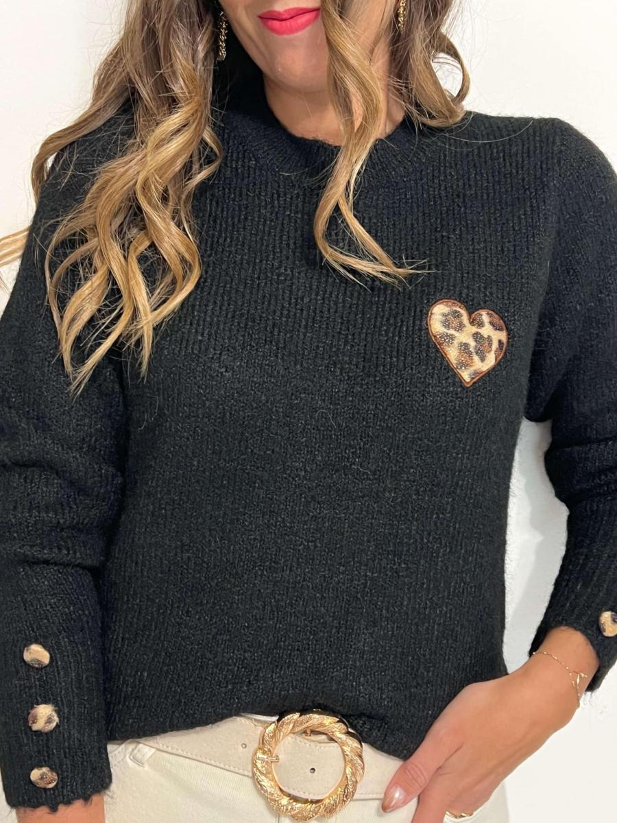 Pull noir coeur léopard